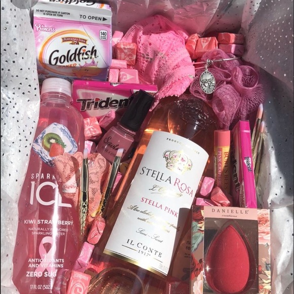 None | Tops | Color Themed Fun Boxes | Poshmark